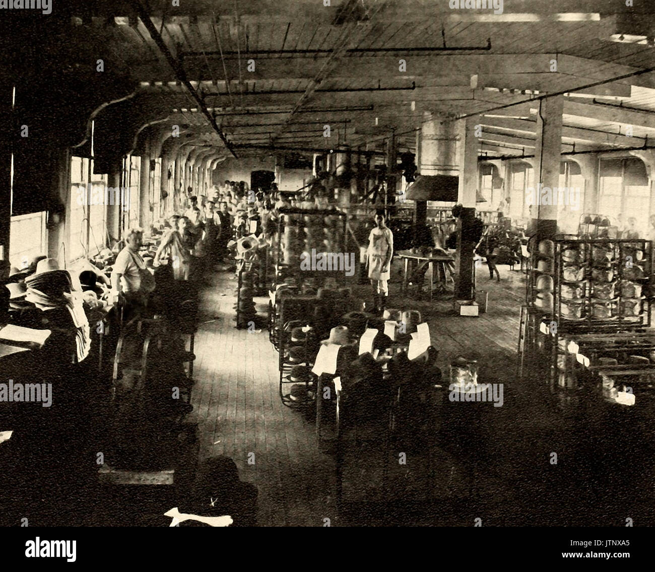 Finishing room photograph hi-res stock photography and images - Alamy