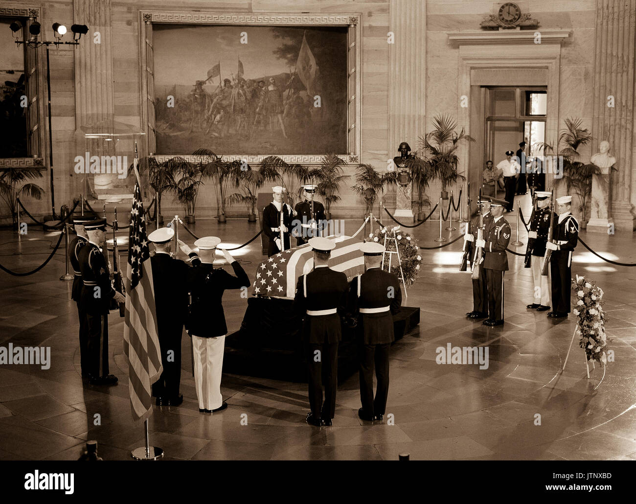 Vietnam war cemetery us hi-res stock photography and images - Alamy