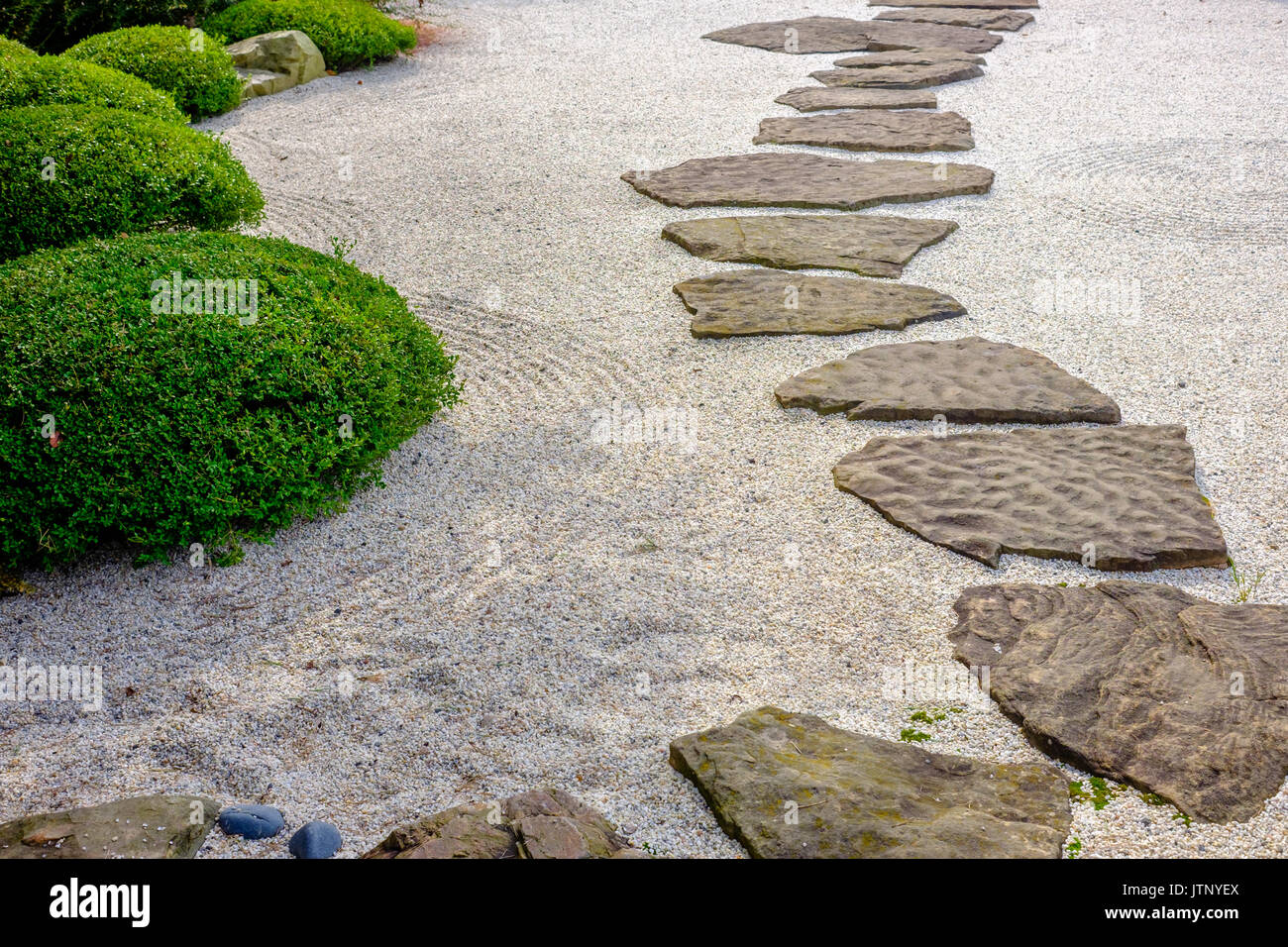 Japanese stepping stones hi-res stock photography and images - Alamy