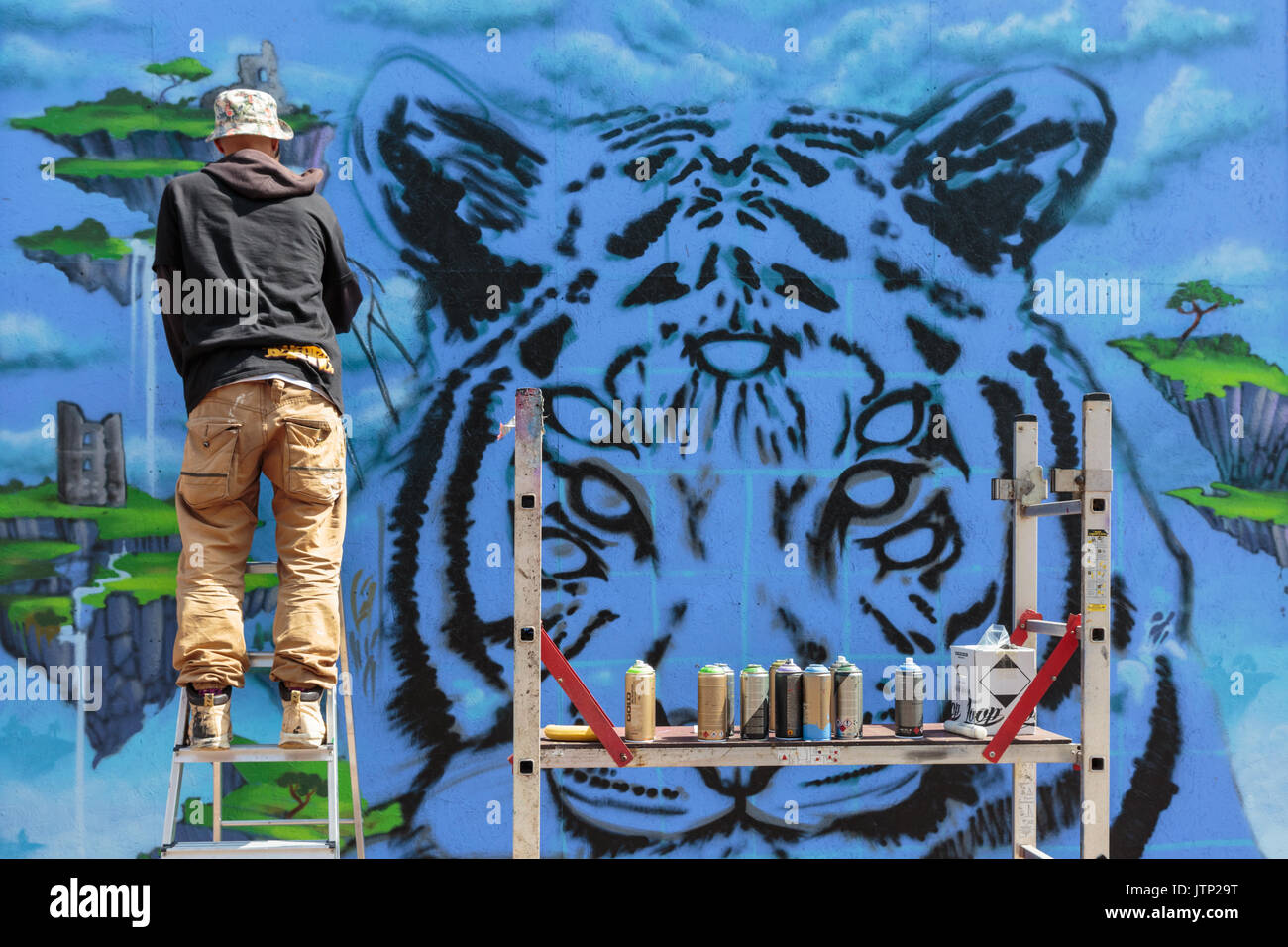 Graffiti Tiger High Resolution Stock Photography and Images - Alamy