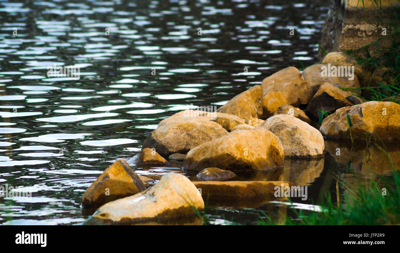 True noon hi-res stock photography and images - Alamy