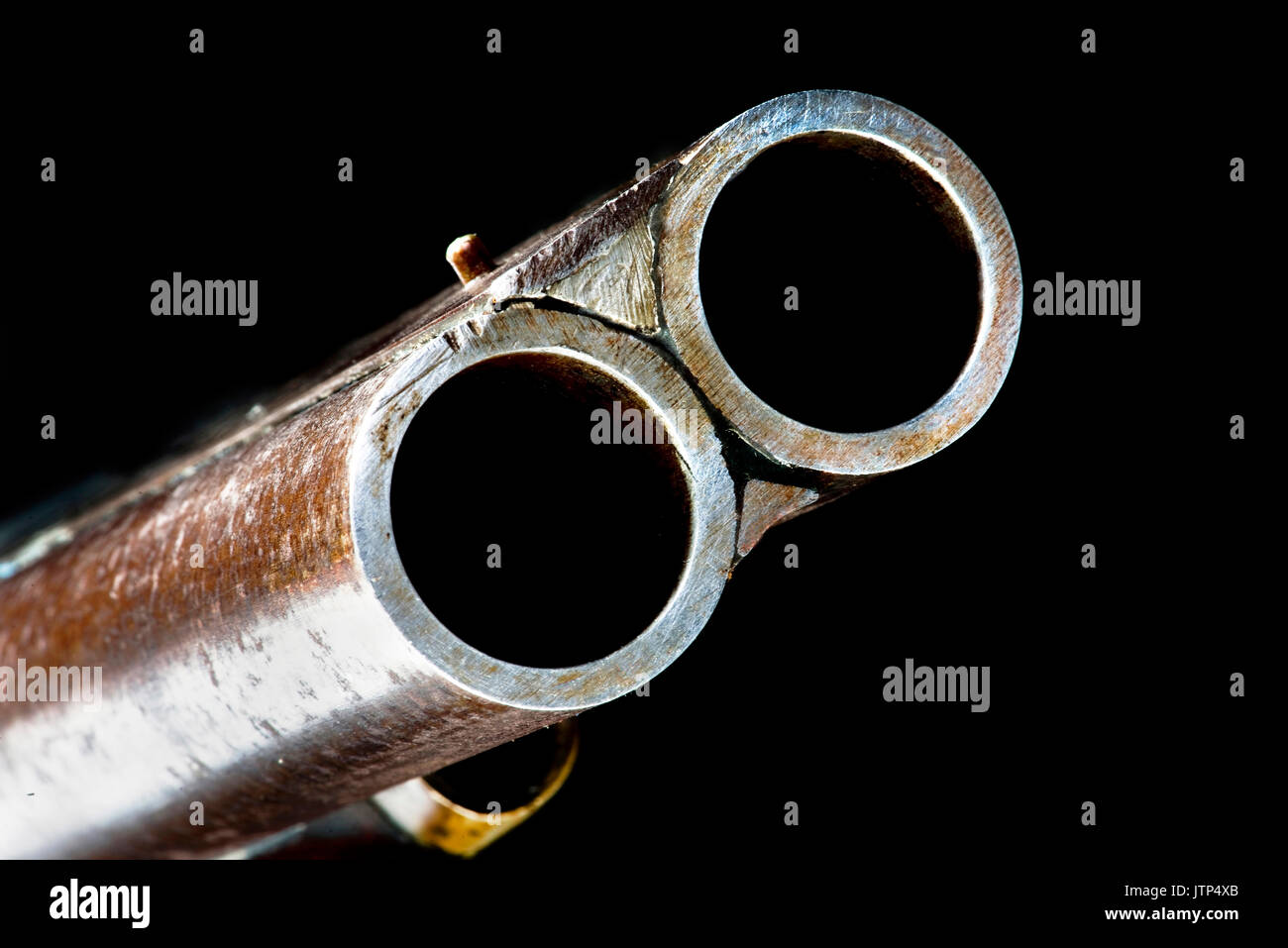 Double barrel shotgun hi-res stock photography and images - Alamy