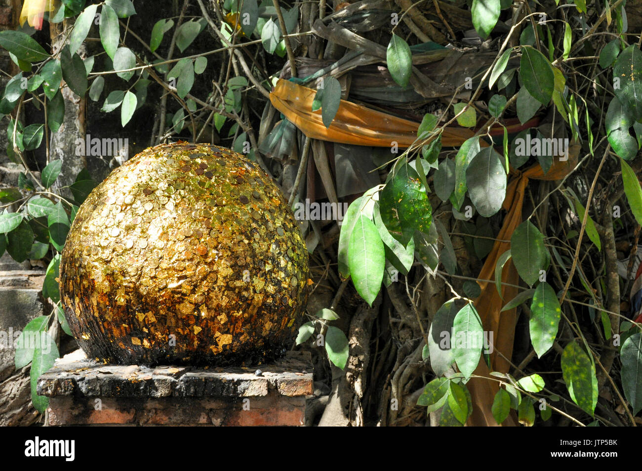 Gold covered temple hi-res stock photography and images - Alamy