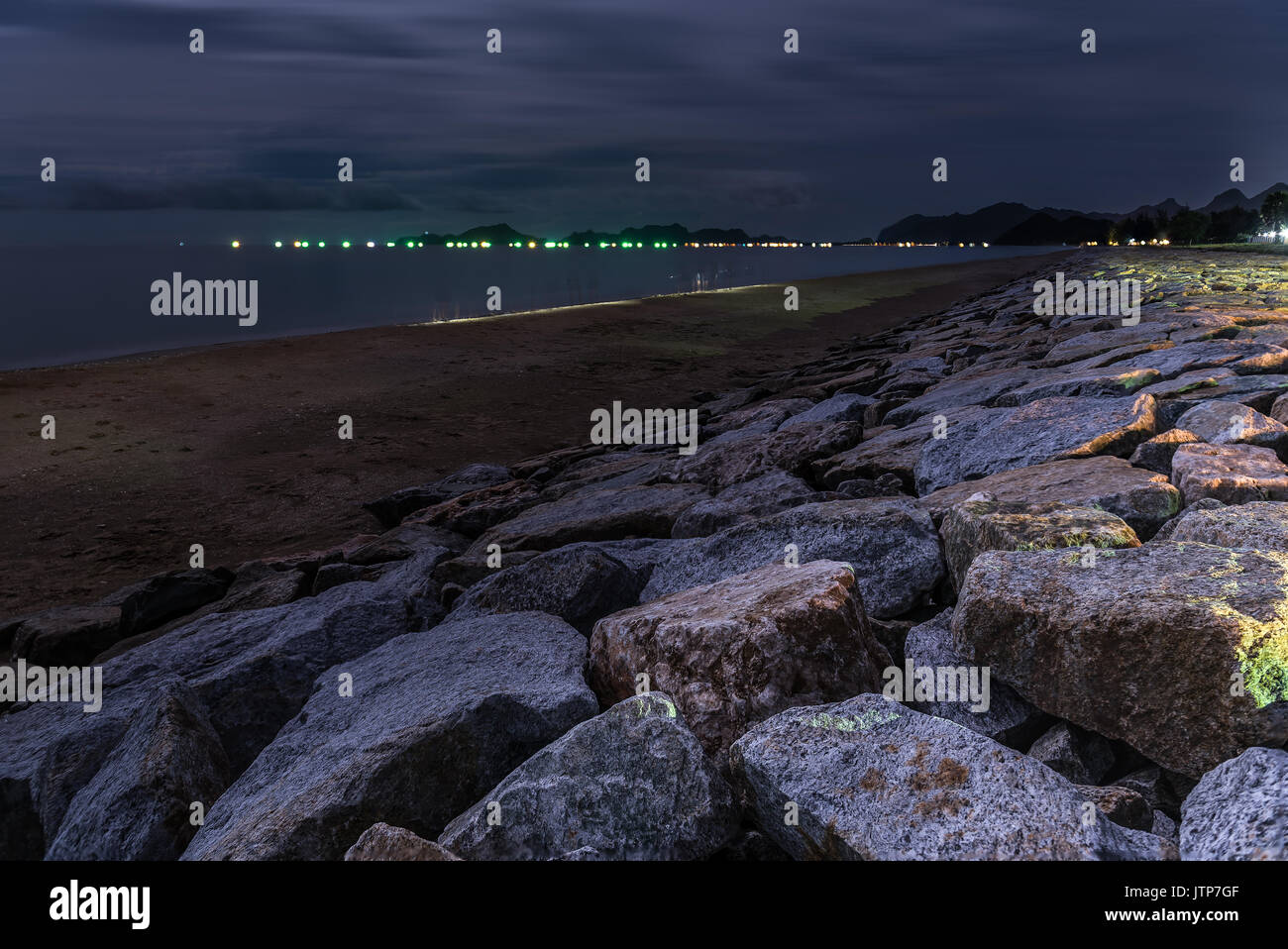 Wave protection hi-res stock photography and images - Alamy