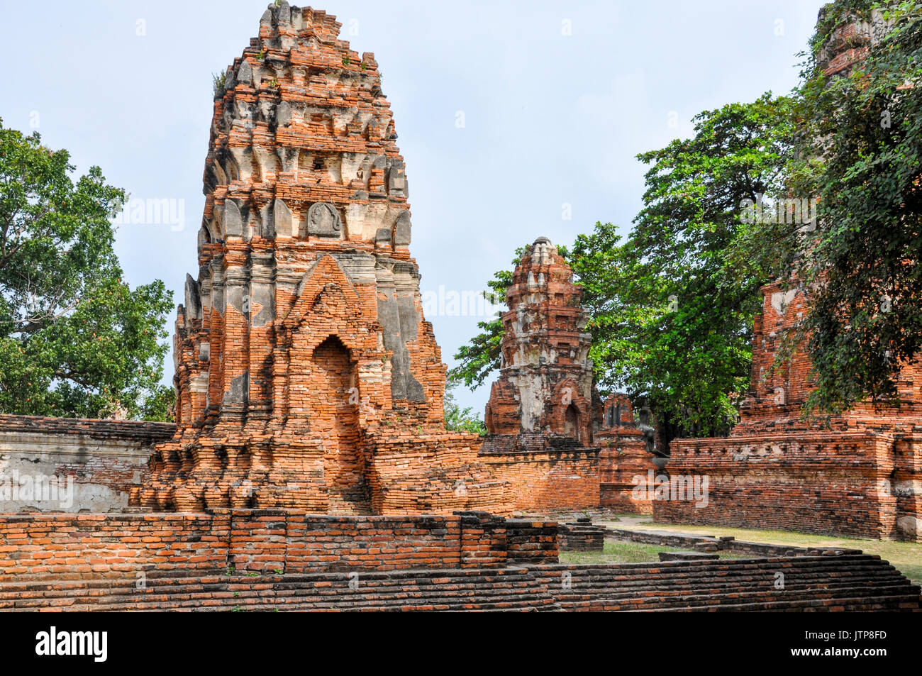 Ayutthaya historical park thailand hi-res stock photography and images ...