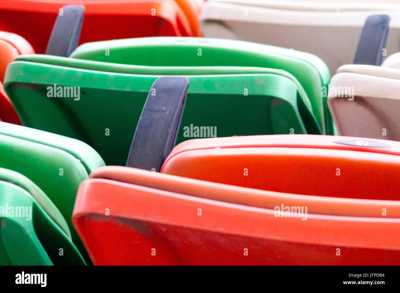 Uncomfortable seating hi-res stock photography and images - Alamy