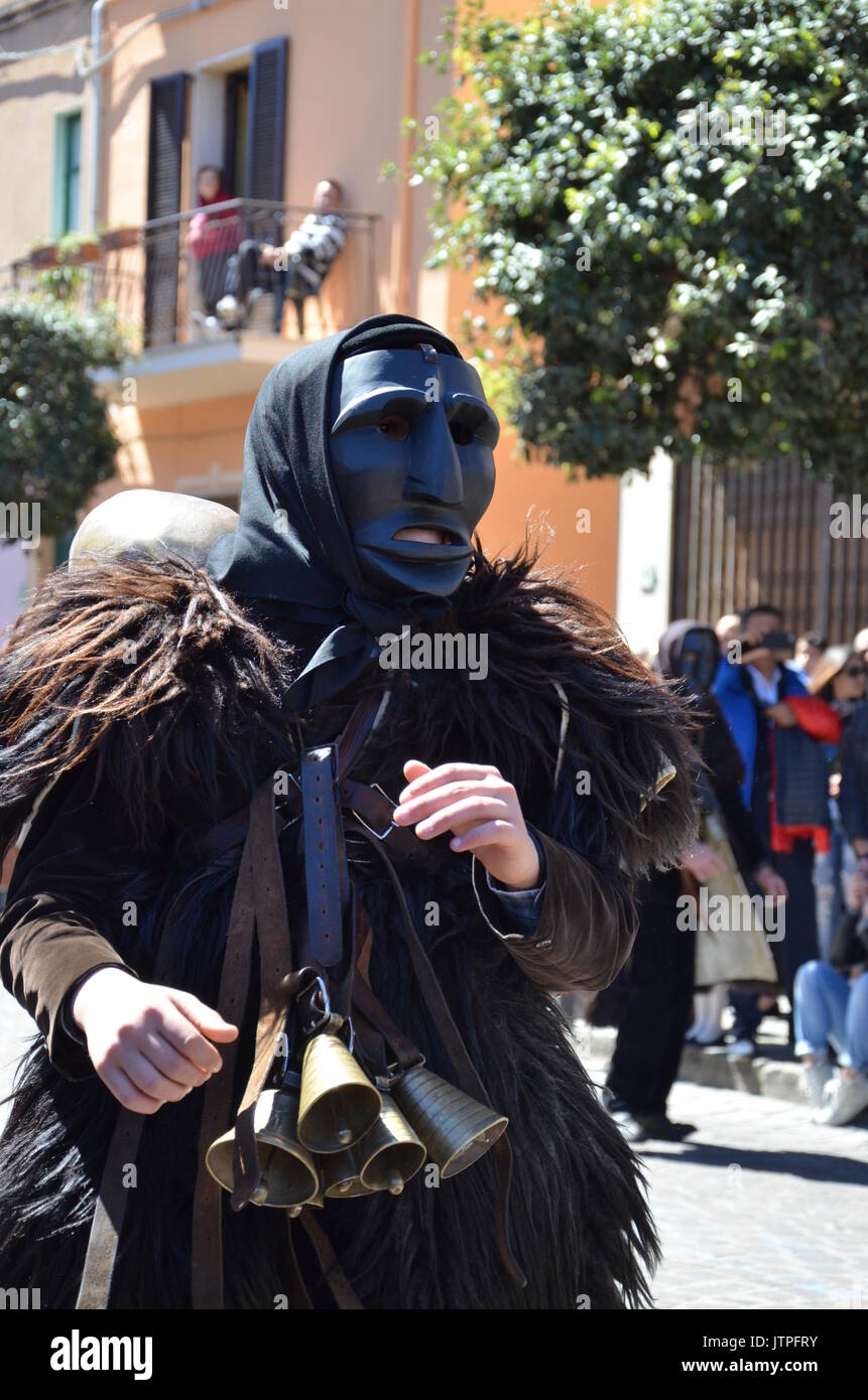 Traditional sardinian costume religious feast hi-res stock photography ...