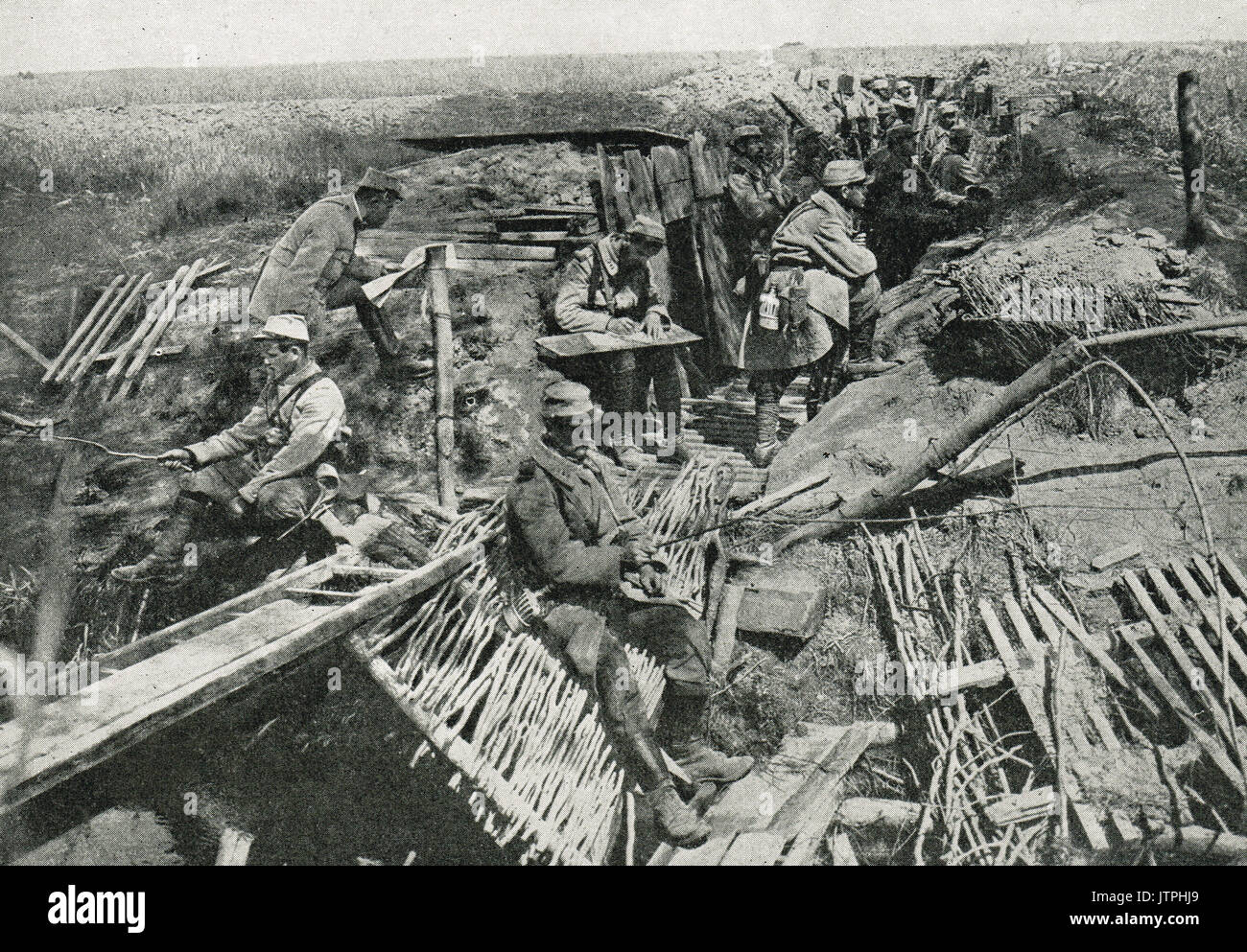 French front line trenches hi-res stock photography and images - Alamy