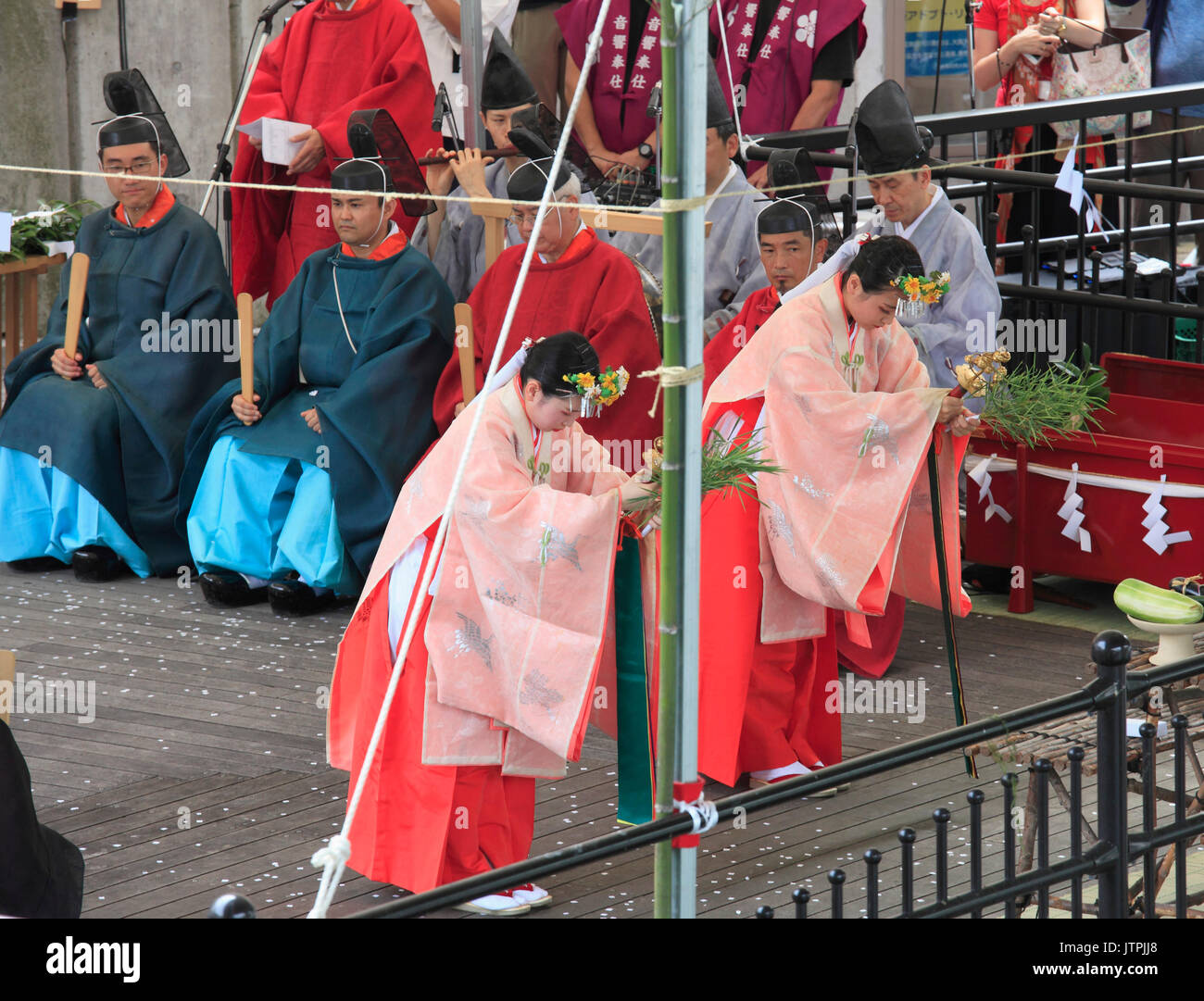Japan, Osaka, Tenjin Matsuri, festival, shinto ritual, people Stock ...