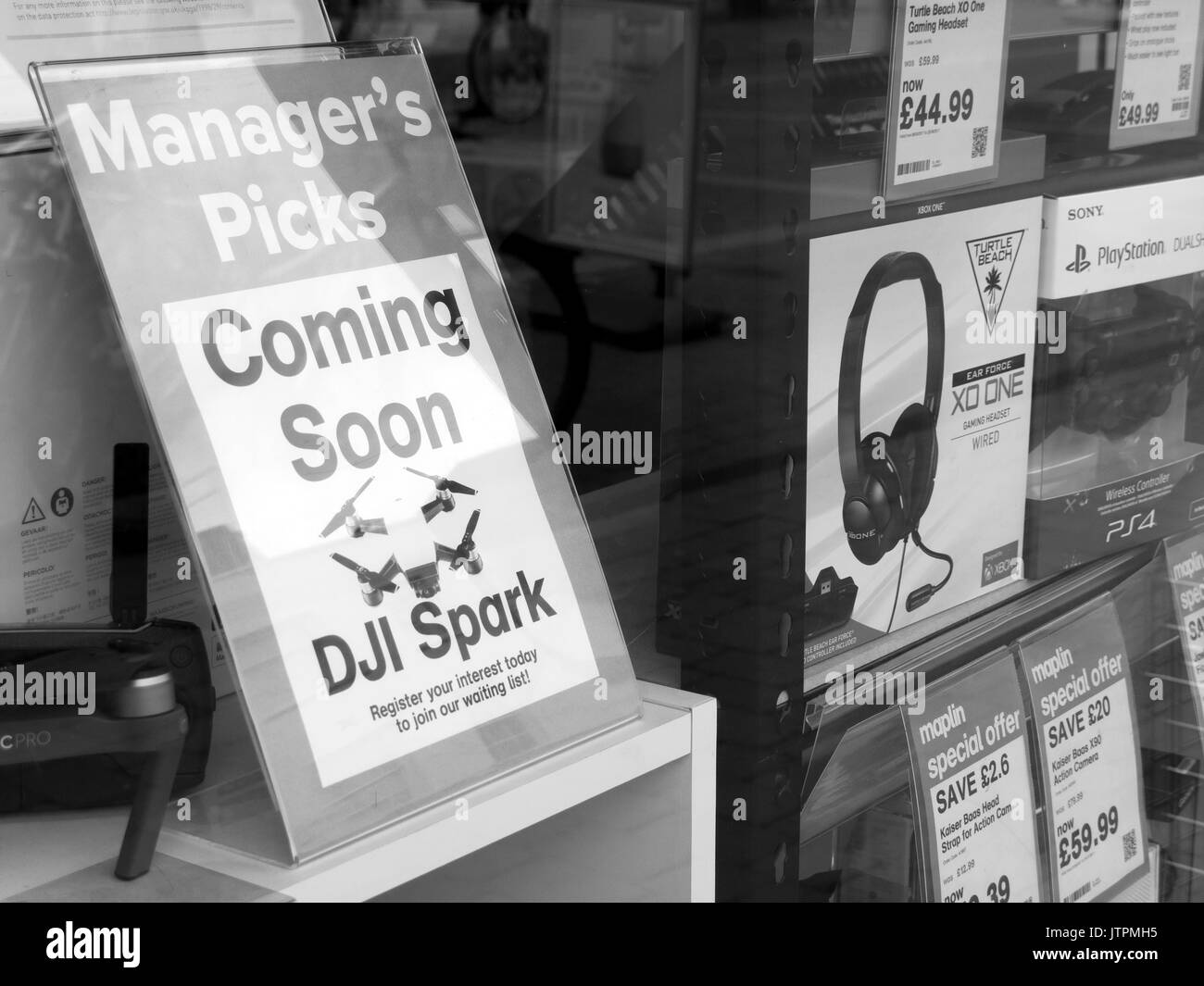 Managers Picks sign in electrical goods shop window Stock Photo - Alamy