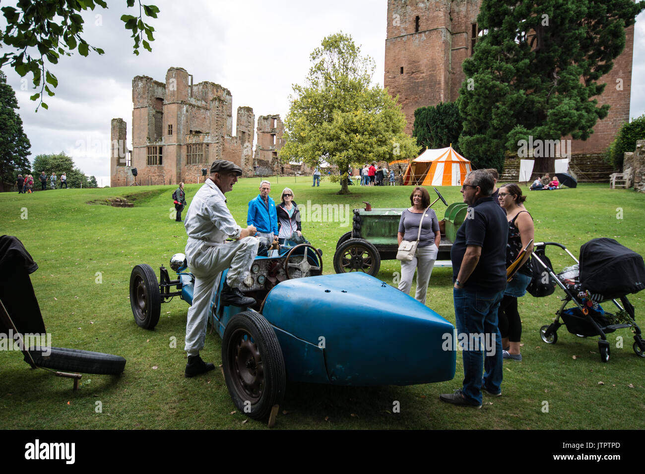 Car Castle High Resolution Stock Photography and Images - Alamy