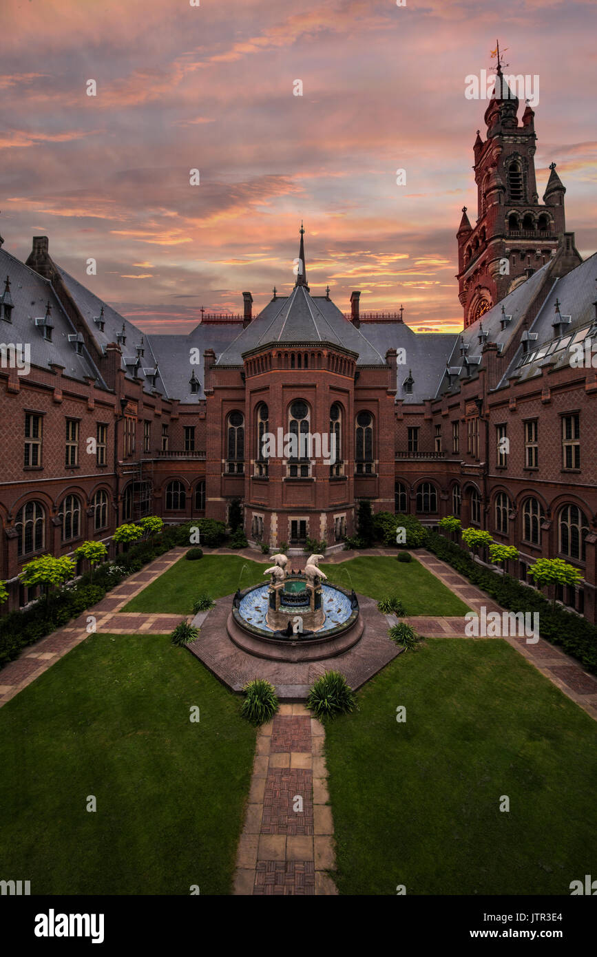 World court hague hi-res stock photography and images - Alamy