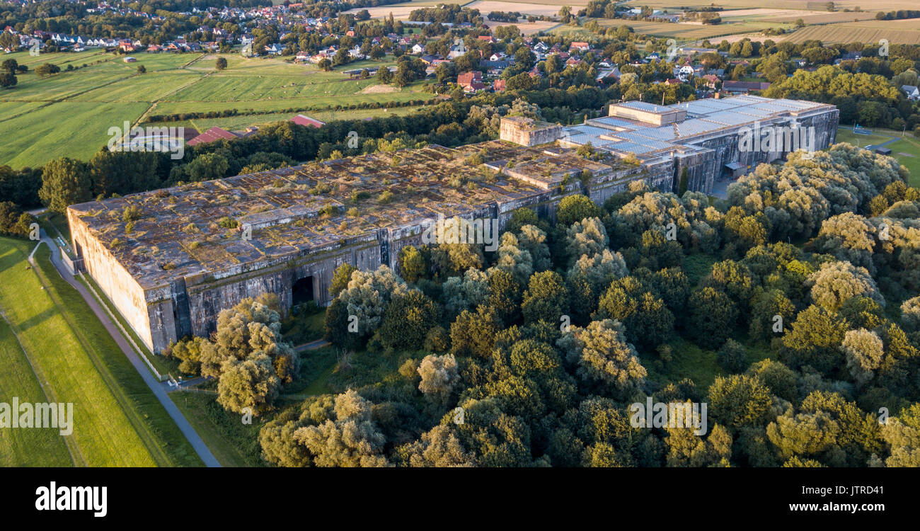 Bunker valentin construction hi-res stock photography and images - Alamy