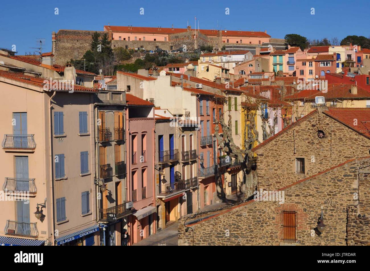 COLLIOURE OLD TOWN AND FORT MIRADOU Stock Photo - Alamy