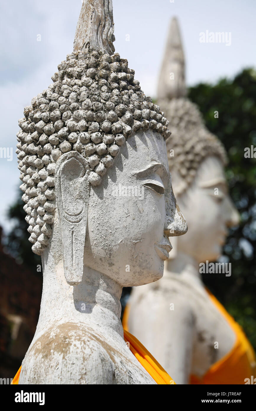 Thailand stone statues hi-res stock photography and images - Alamy