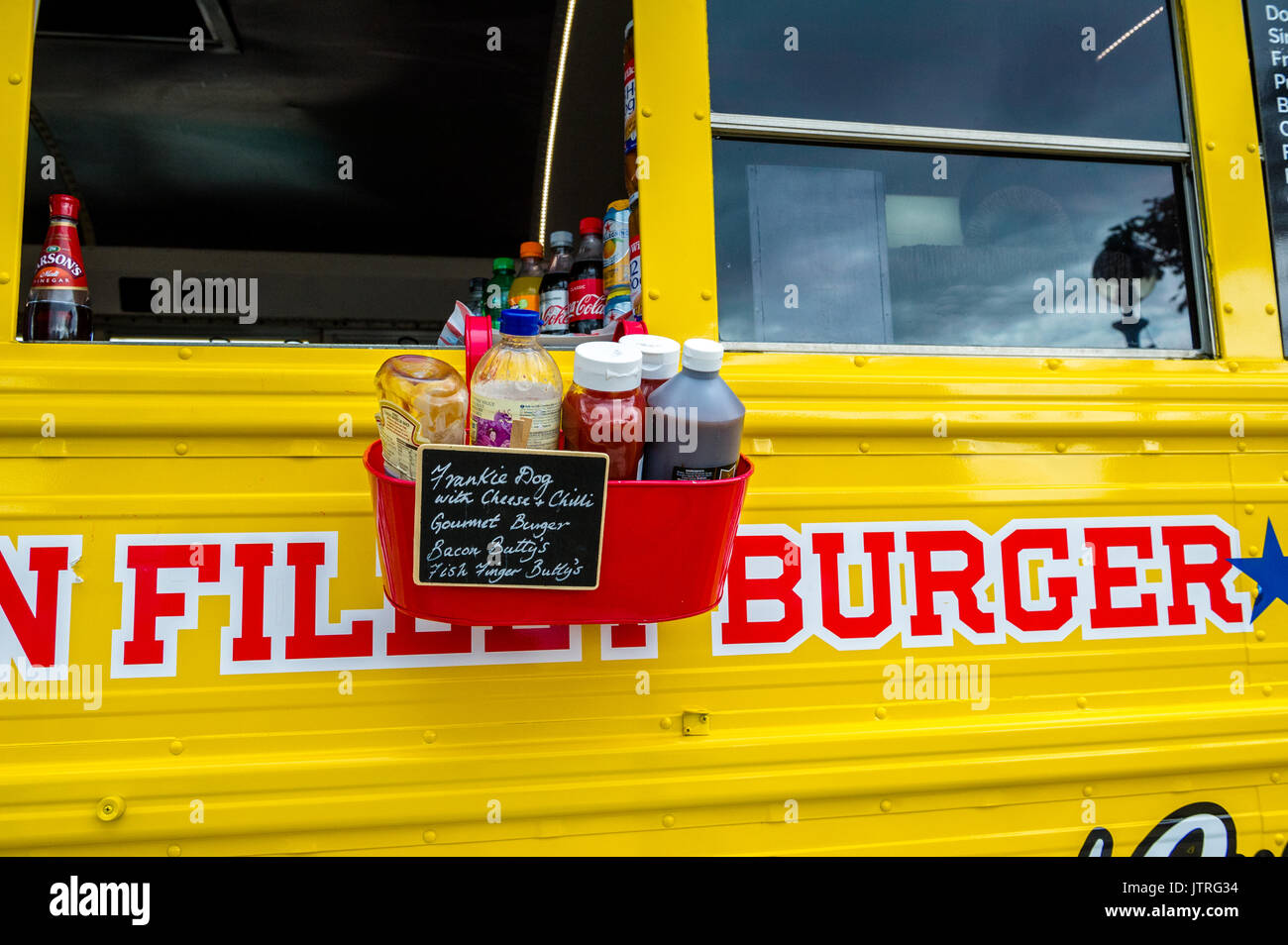 Burger bus hi-res stock photography and images - Alamy