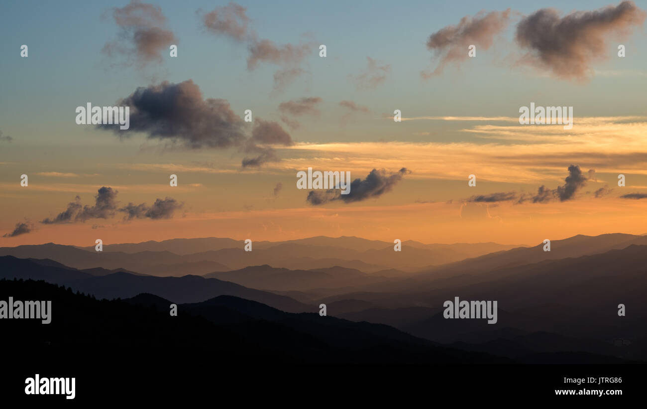 Ridge blue ridge parkway hi-res stock photography and images - Alamy