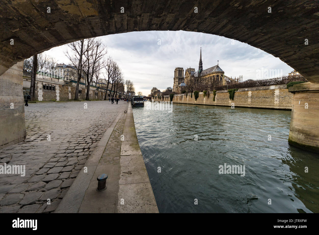 Cathedral Notre Dame de Paris under the Pont Marie bridge along the ...