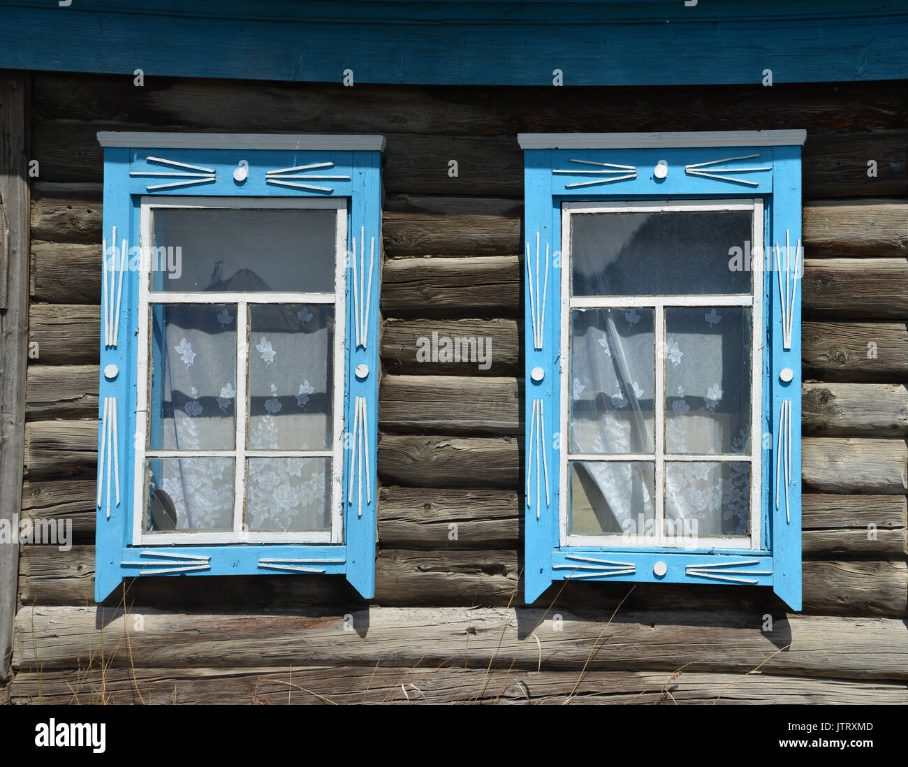 Dark brown wooden shutter hi-res stock photography and images - Alamy