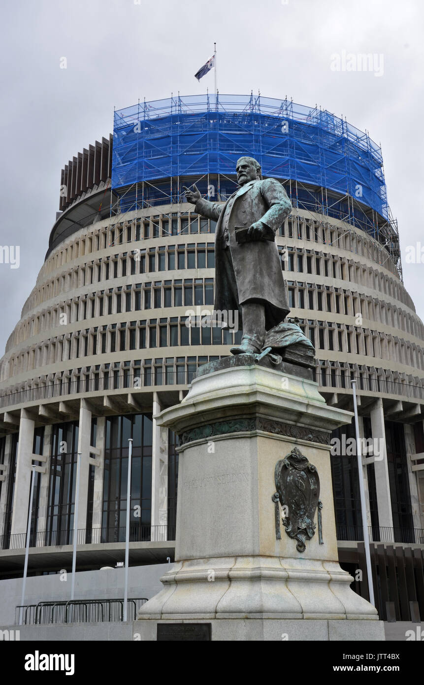 Seddon statue hi-res stock photography and images - Alamy