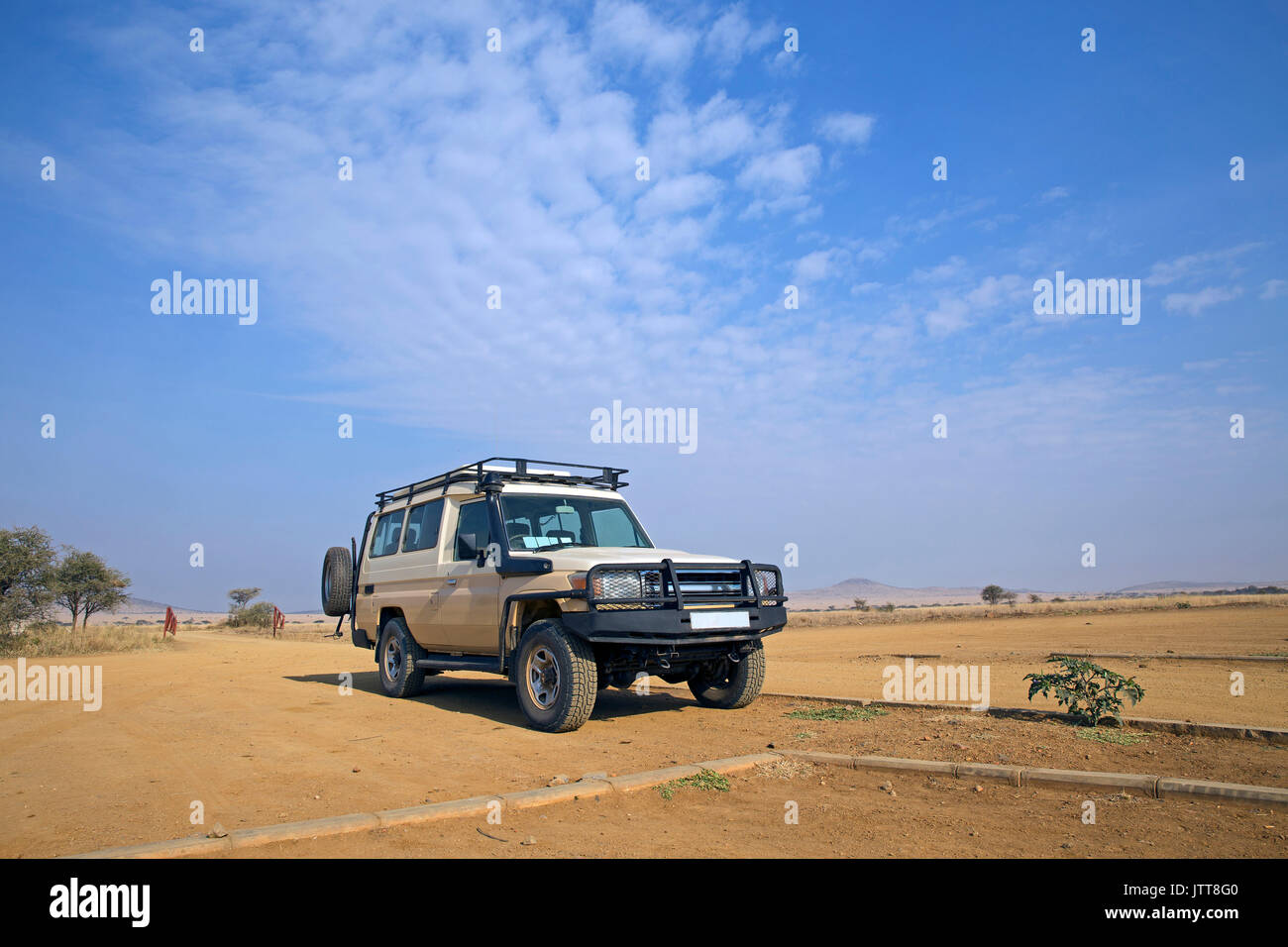 Safari 4x4 vehicle Stock Photo - Alamy