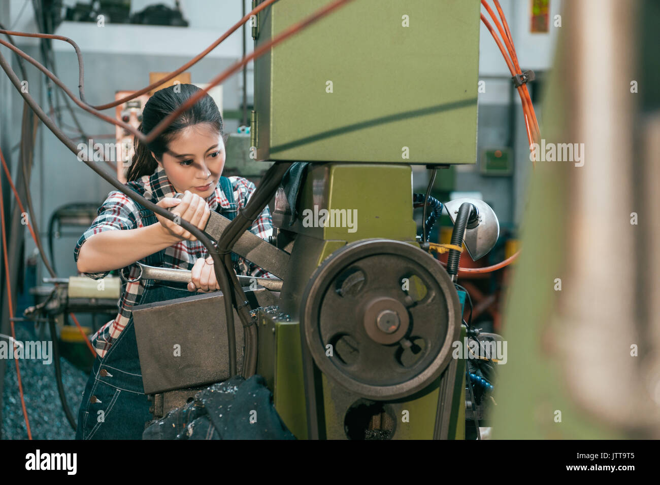 Using wrench industrial maintenance hi-res stock photography and images ...