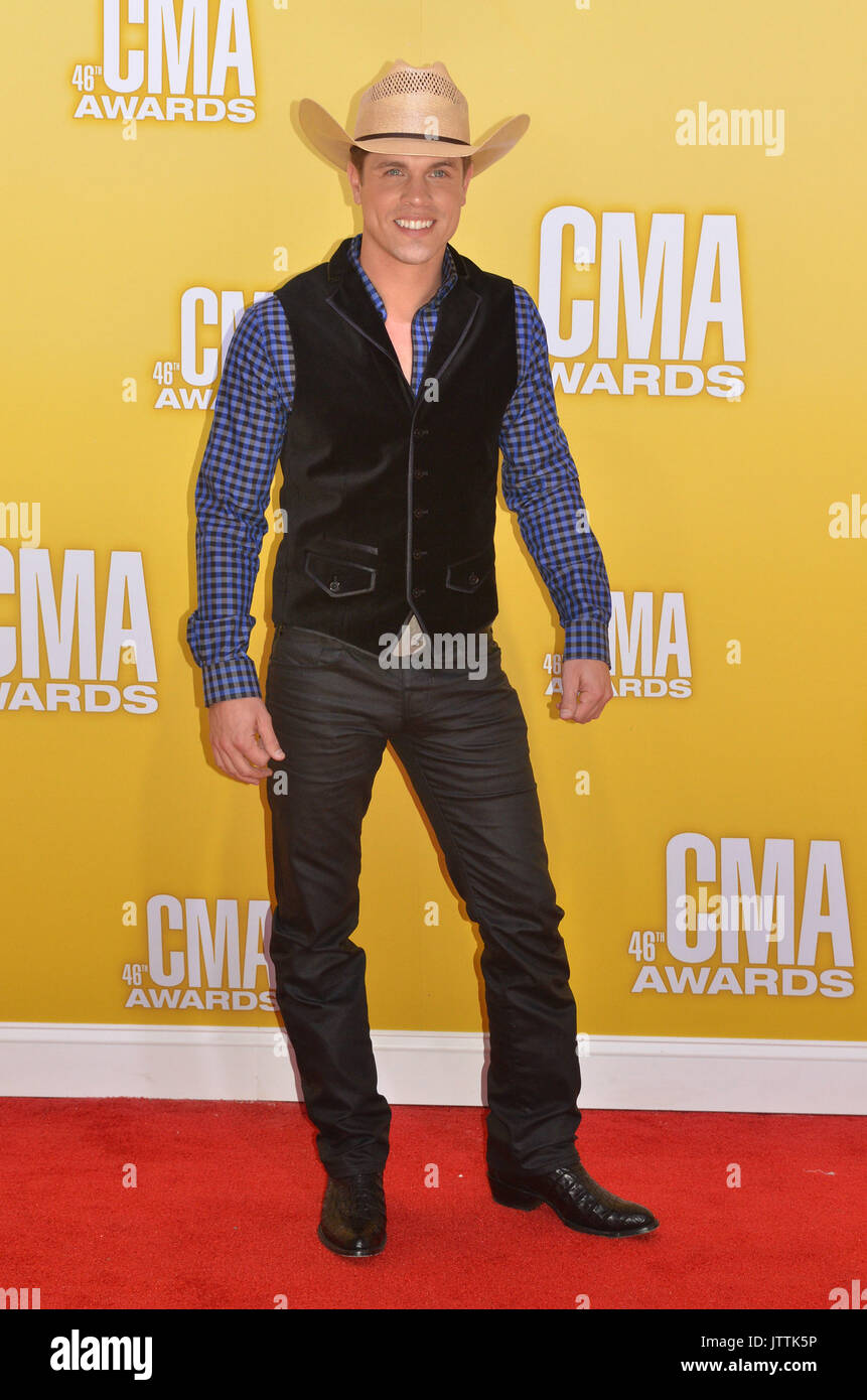NASHVILLE, TN - NOVEMBER 1: Dustin Lynch on the Macy's Red Carpet at ...