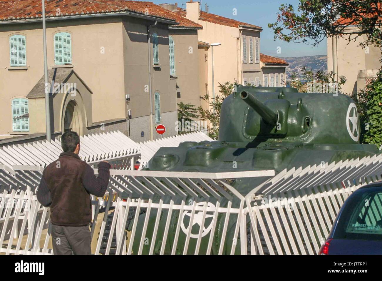 M4a4 sherman tank hi-res stock photography and images - Alamy