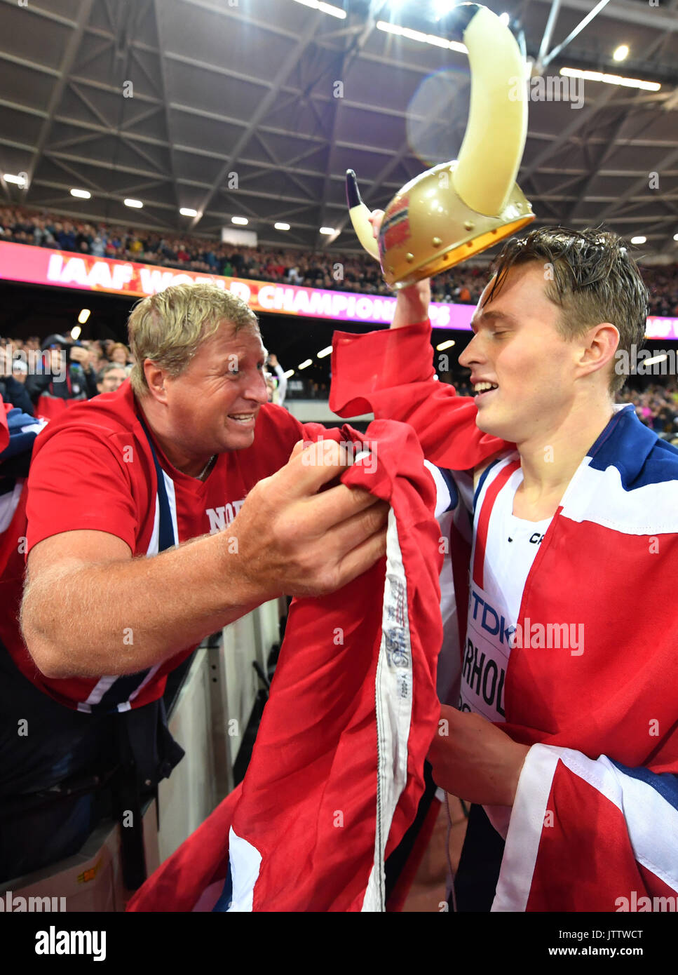 London, UK. 9th Aug, 2017. Karsten Warholm from Norway celebrates with ...