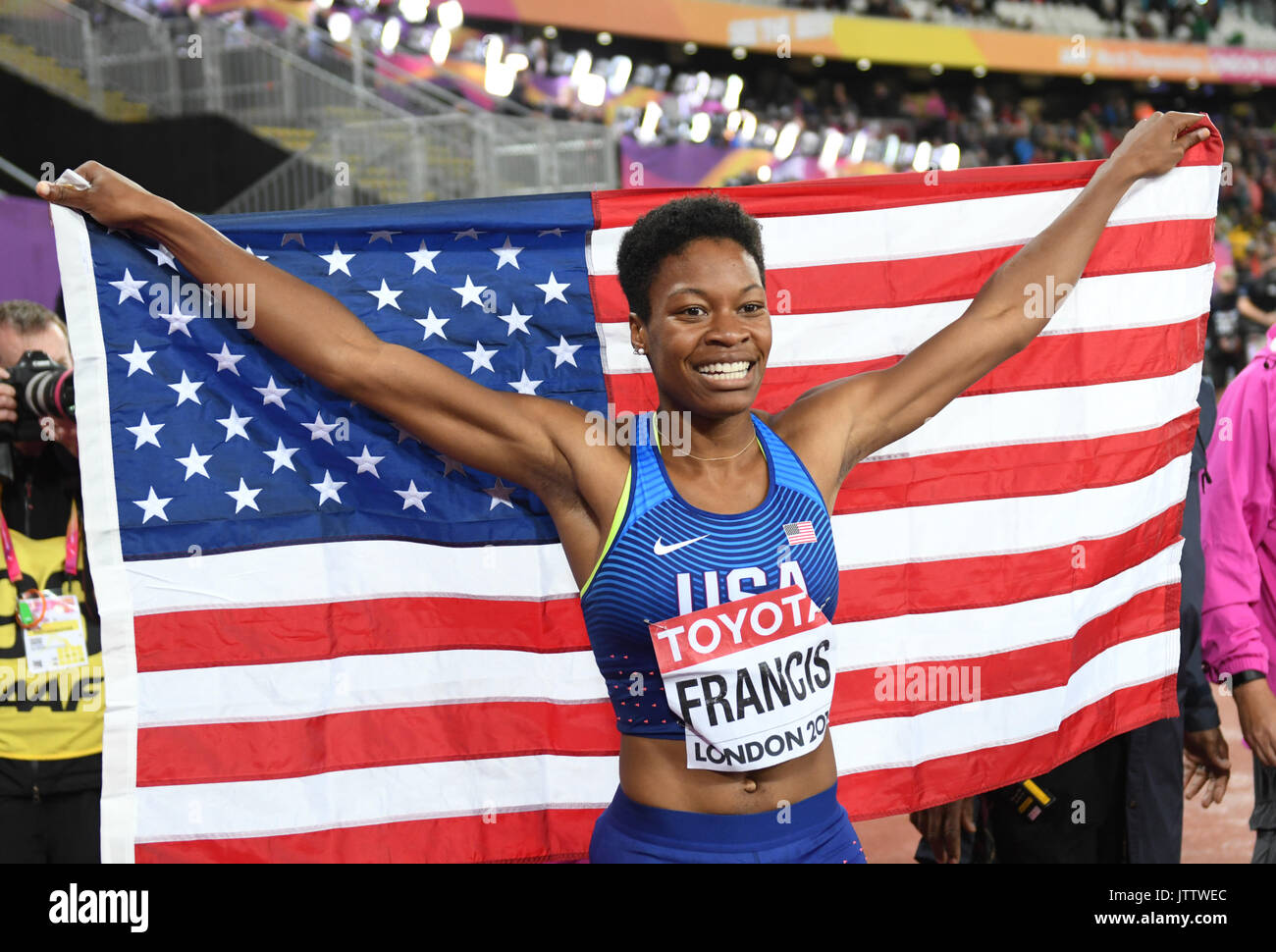 London, UK. 9th Aug, 2017. Phyllis Francis from the USA celebrates her ...