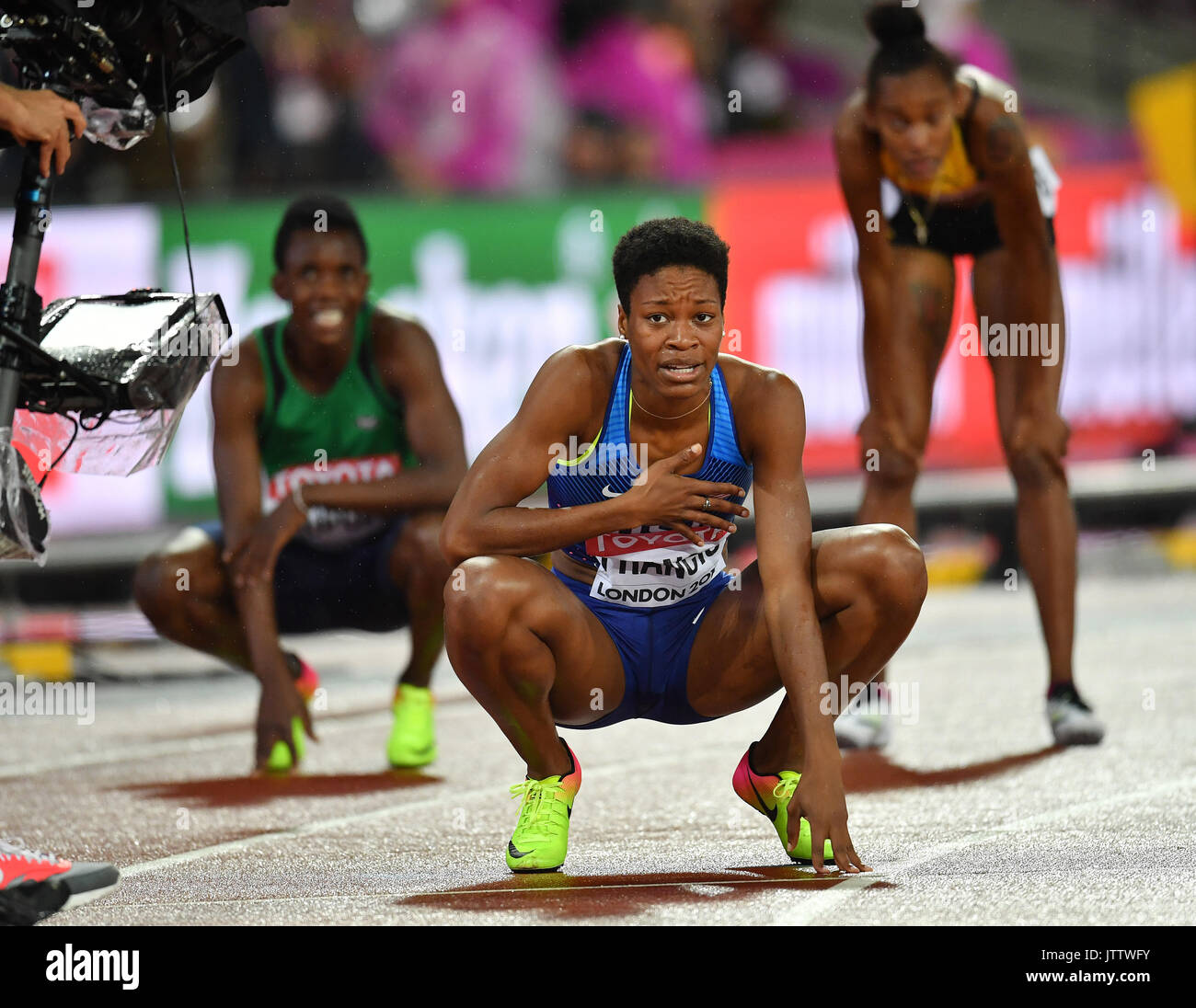 London, UK. 9th Aug, 2017. Phyllis Francis from the USA celebrates her ...
