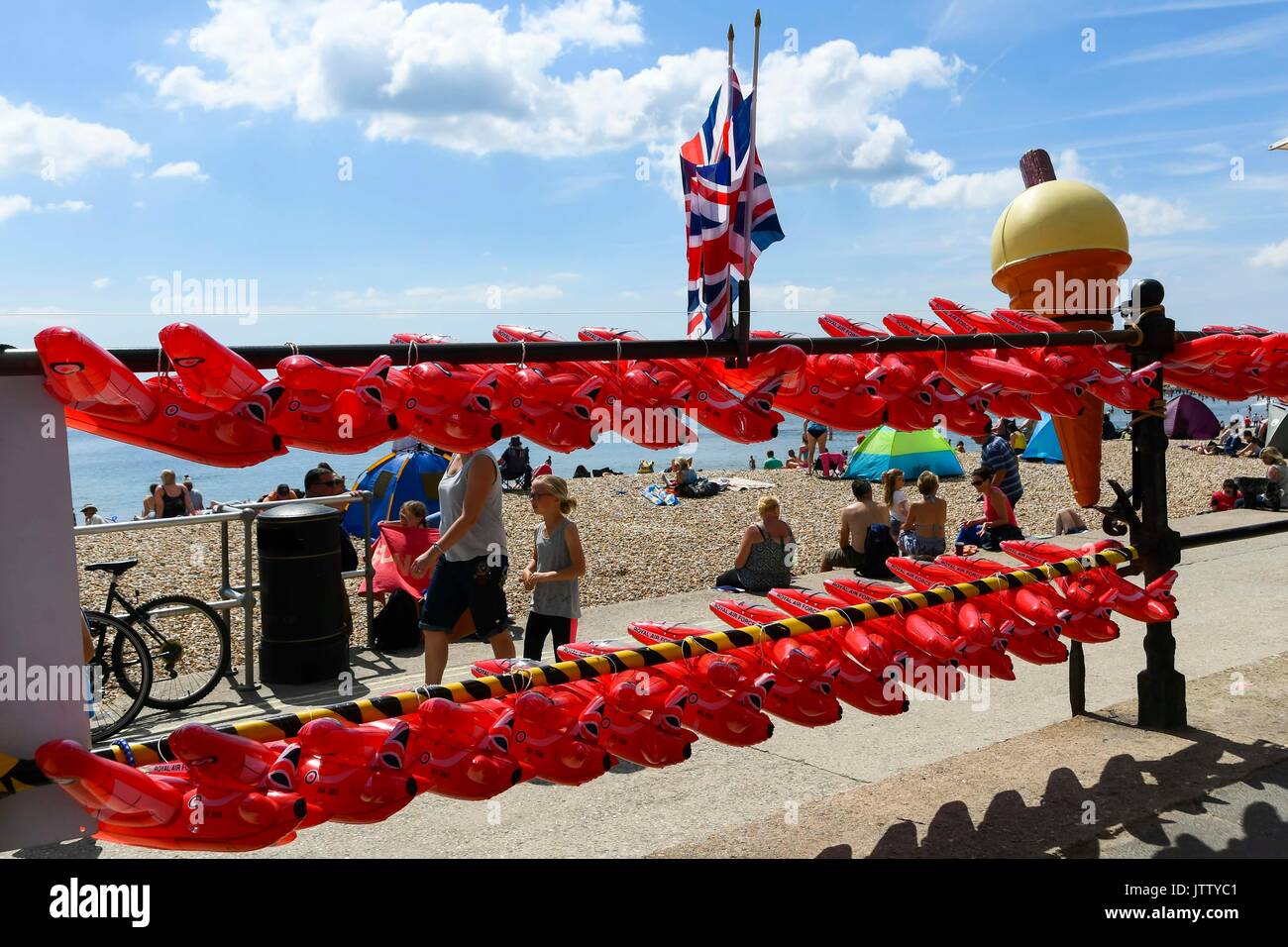 Lyme Regis, Dorset, UK. 10th August 2017. UK Weather. Inflatable Red ...