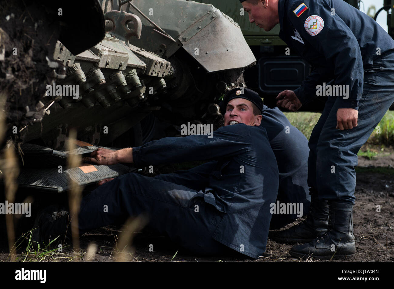 Tank crew members hi-res stock photography and images - Alamy