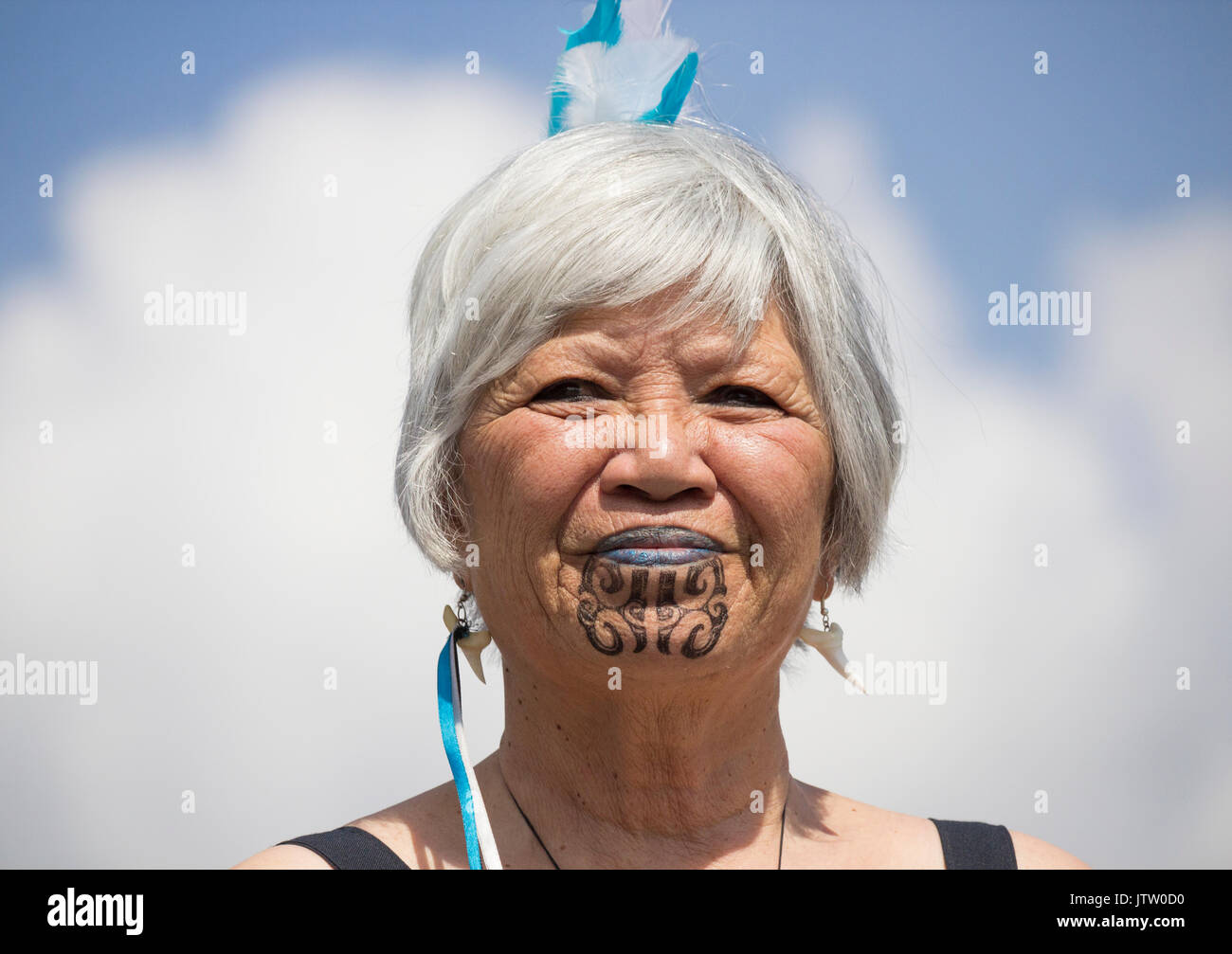 Maori dance haka women hi-res stock photography and images - Alamy