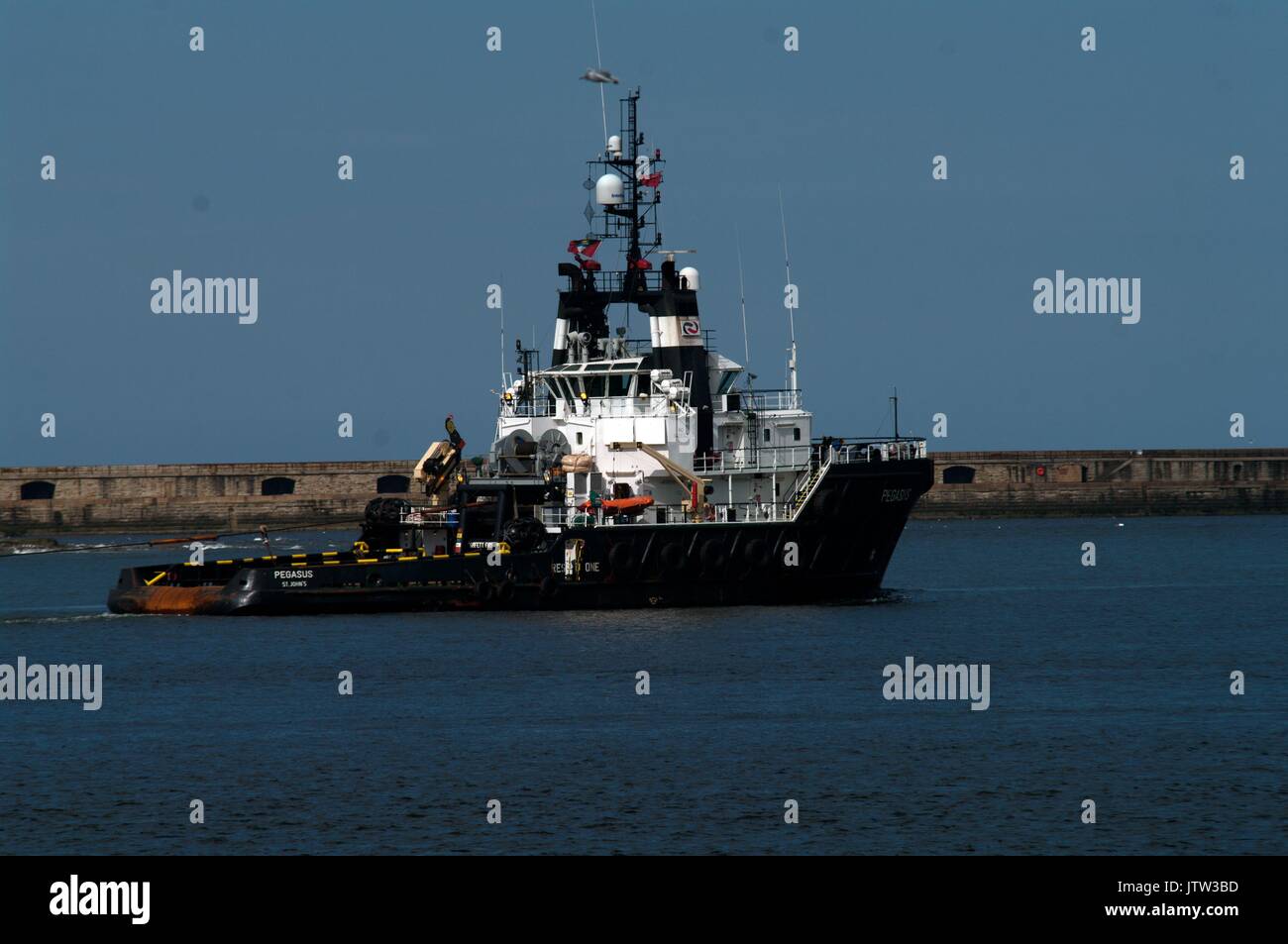 Tynemouth ship river tyne High Resolution Stock Photography and Images ...