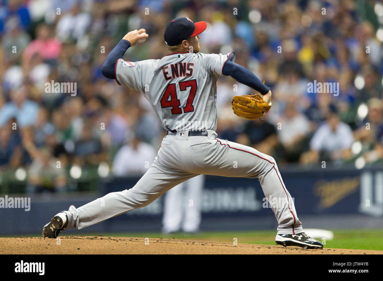 Twins debut hi-res stock photography and images - Alamy