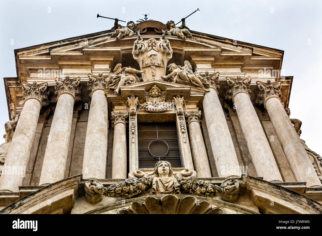 Statues SS Vincenzo E Anastasio Church Basilica Dome Trevi Rome Italy ...