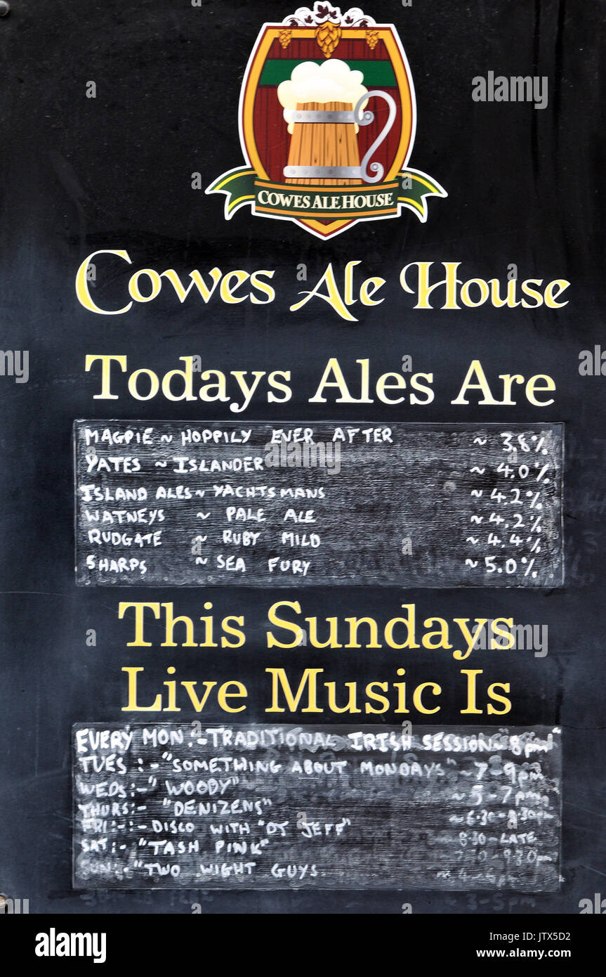 Pub signs musicians hi-res stock photography and images - Alamy