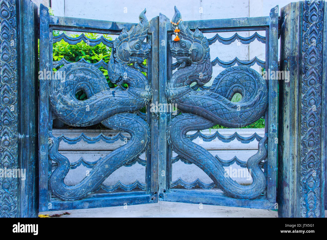Naga door art hi-res stock photography and images - Alamy