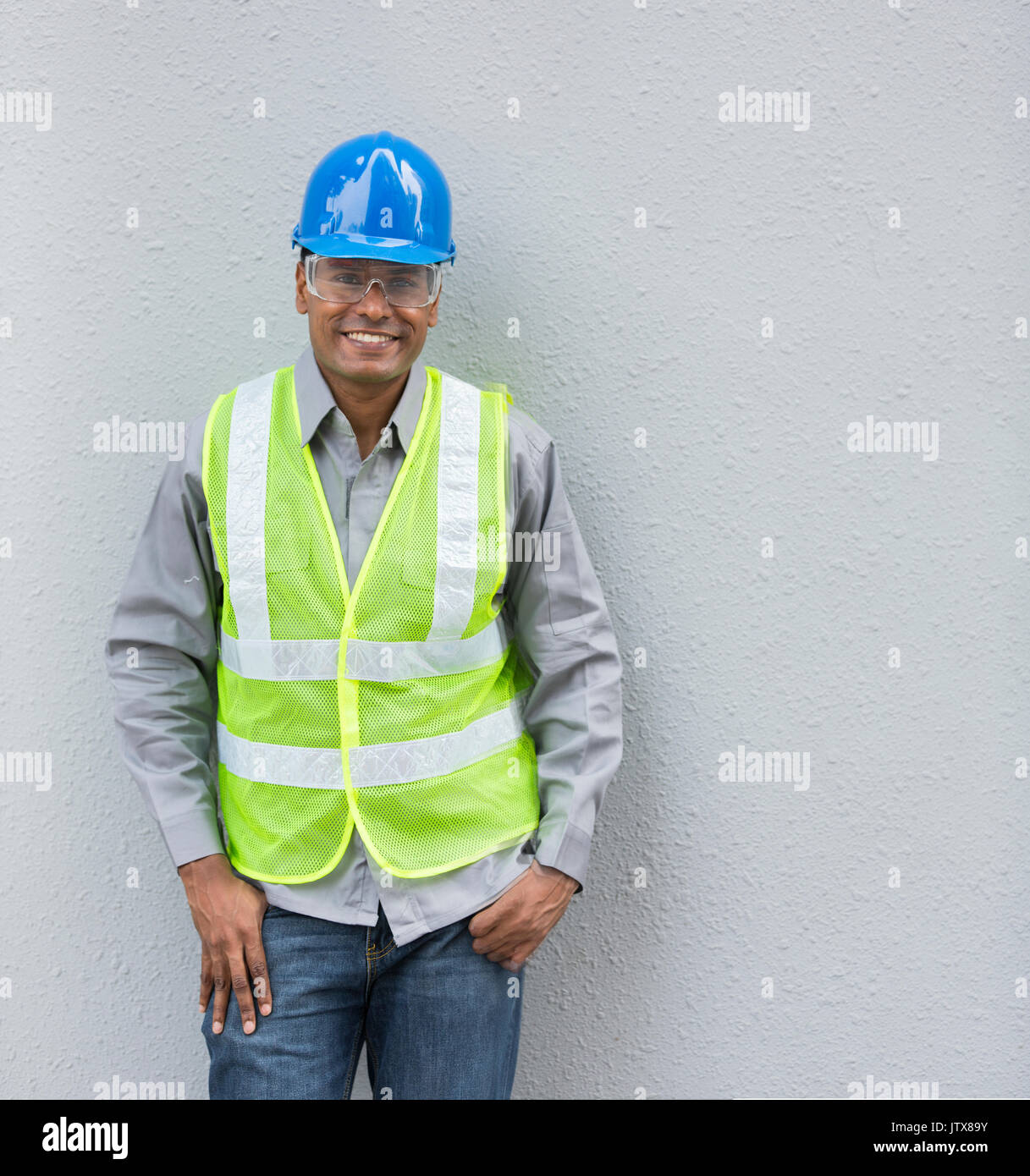 Asian industrial worker hi-res stock photography and images - Alamy