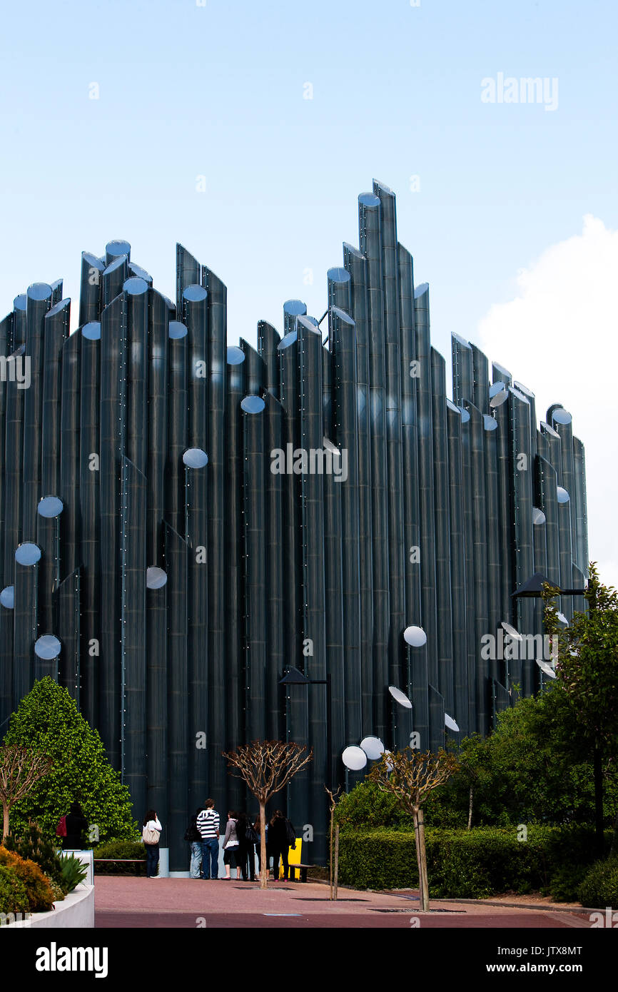 Glass building futuroscope france hi-res stock photography and images ...