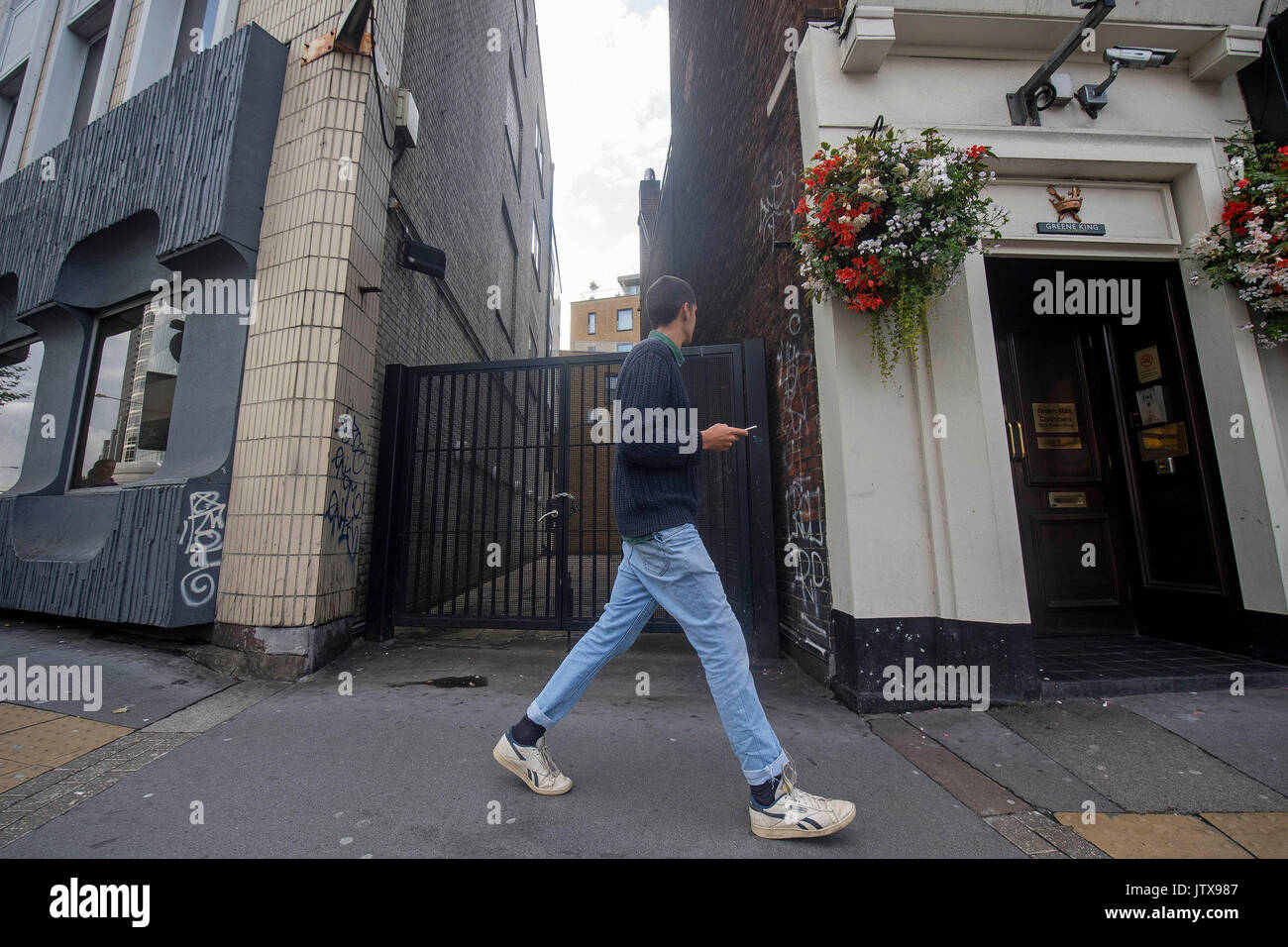 The 3-metre gap between two buildings on Euston Road in central London ...