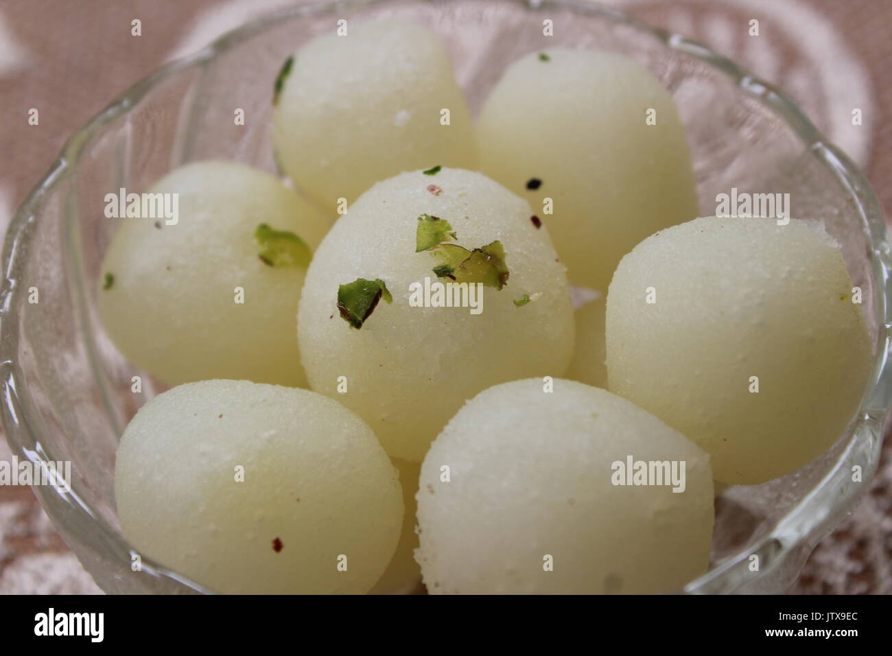 Rasgulla hi-res stock photography and images - Alamy