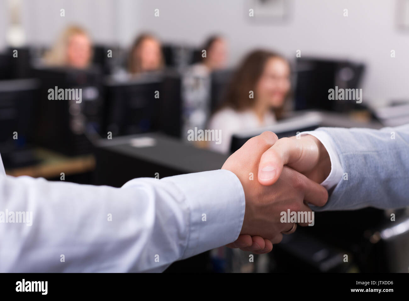 Thanking office hi-res stock photography and images - Alamy