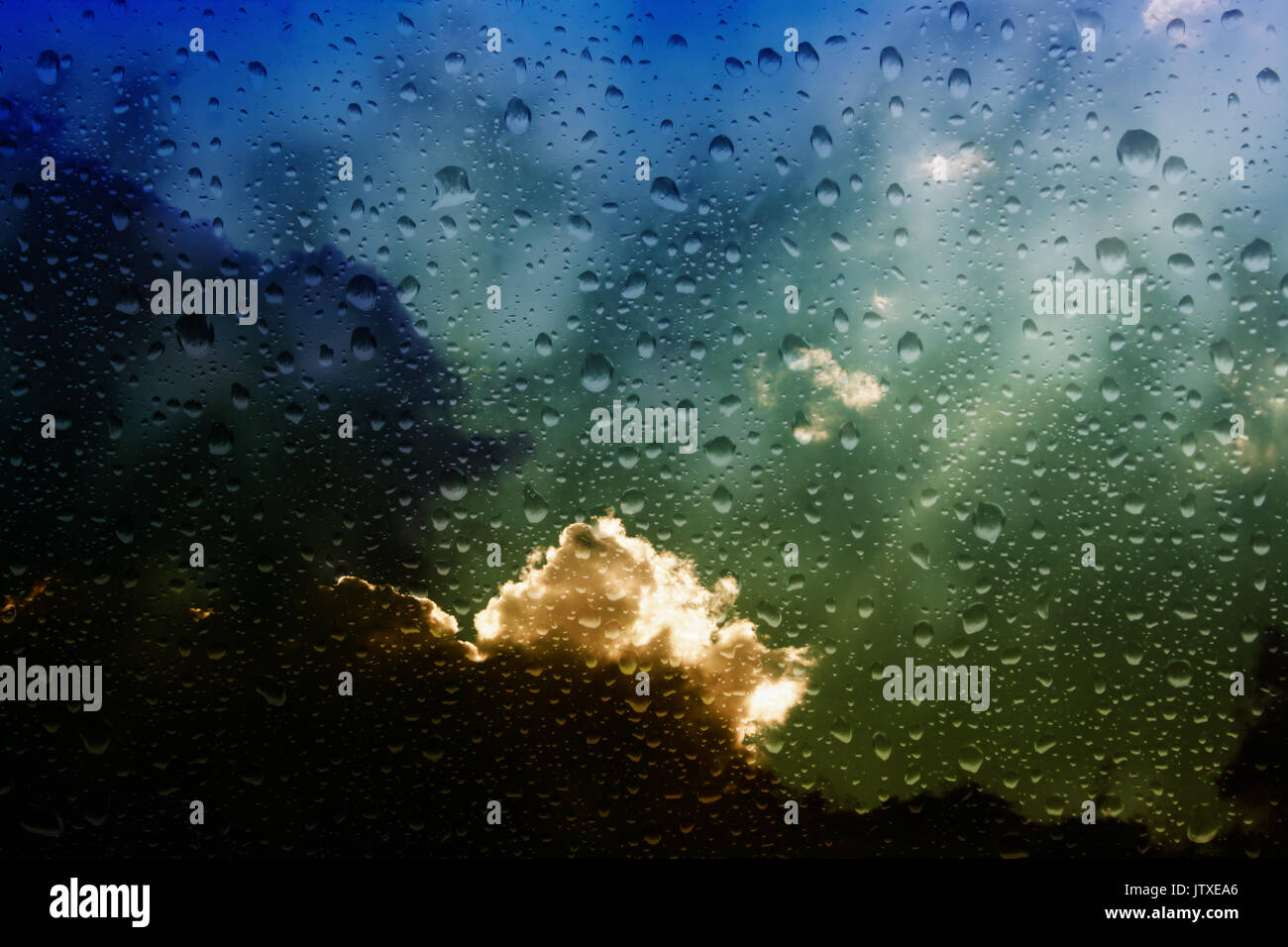 Misted car windows hi-res stock photography and images - Alamy