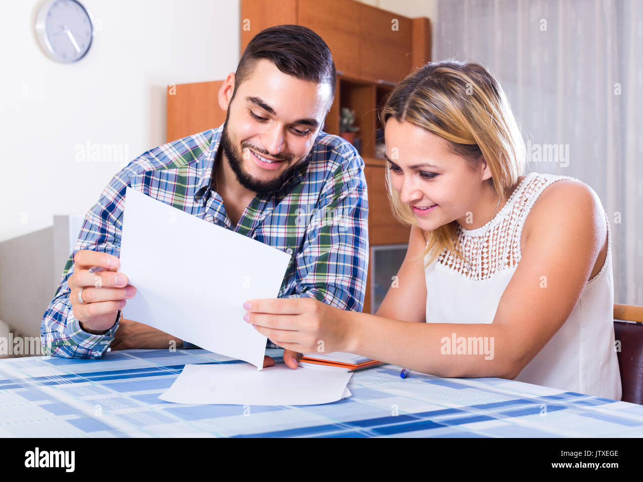 Joint account couple hi-res stock photography and images - Alamy