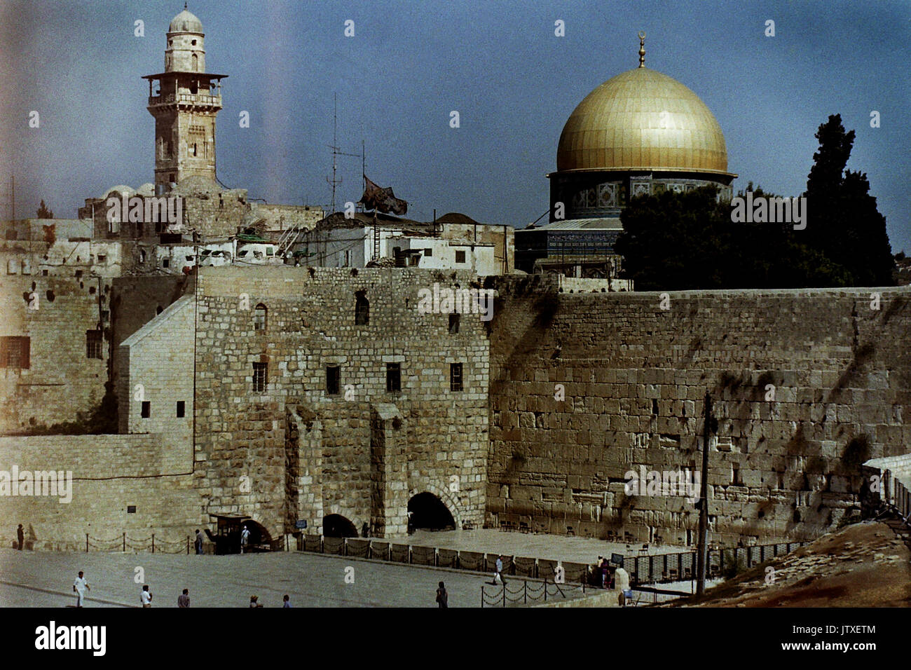 Destroyed dome temple hi-res stock photography and images - Alamy