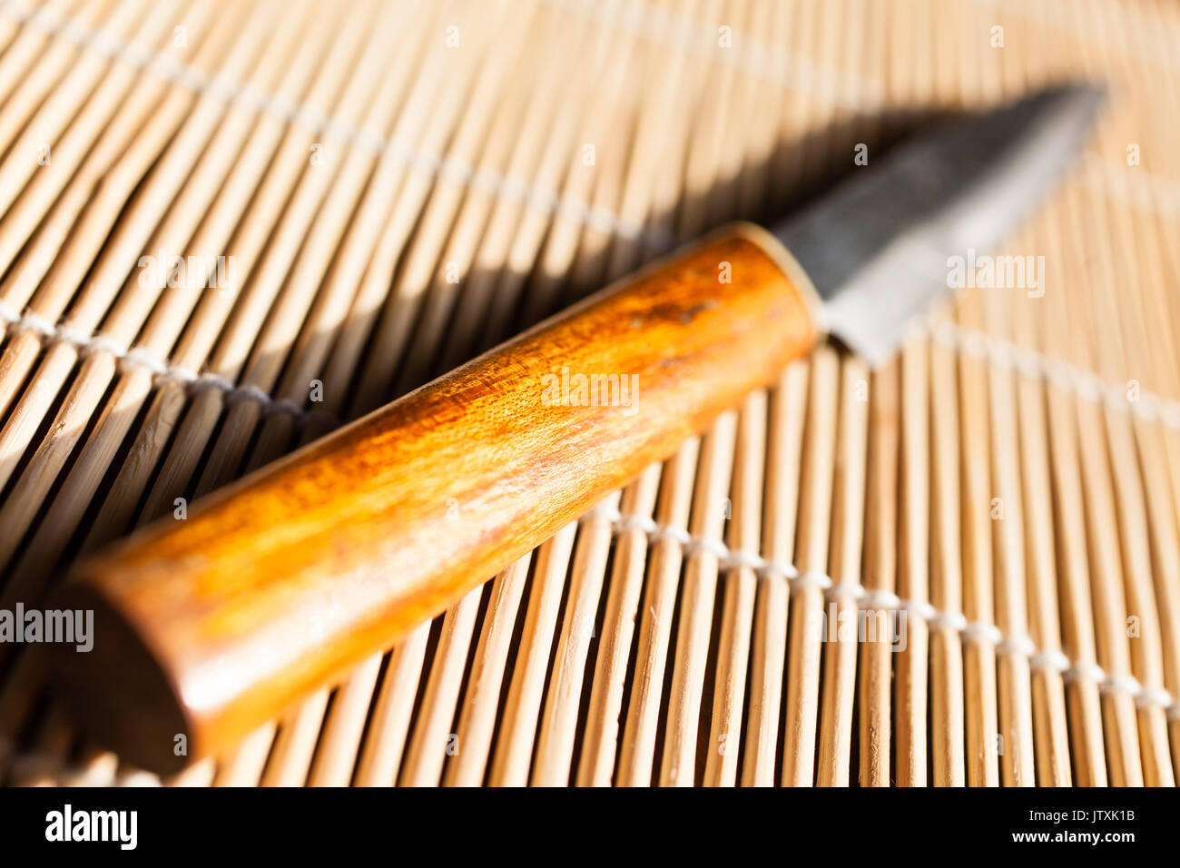 Small knife hi-res stock photography and images - Alamy