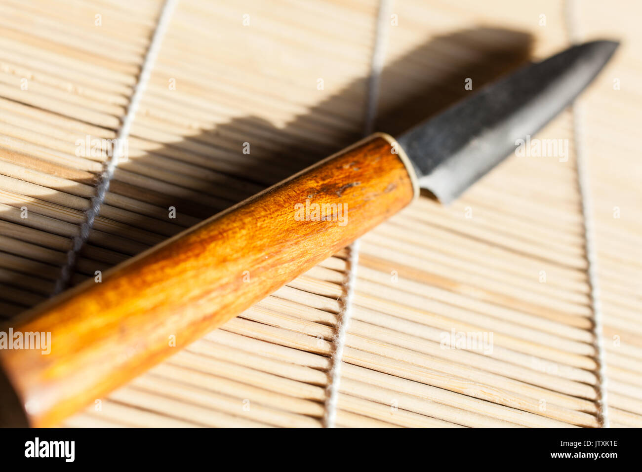 Small knife hi-res stock photography and images - Alamy