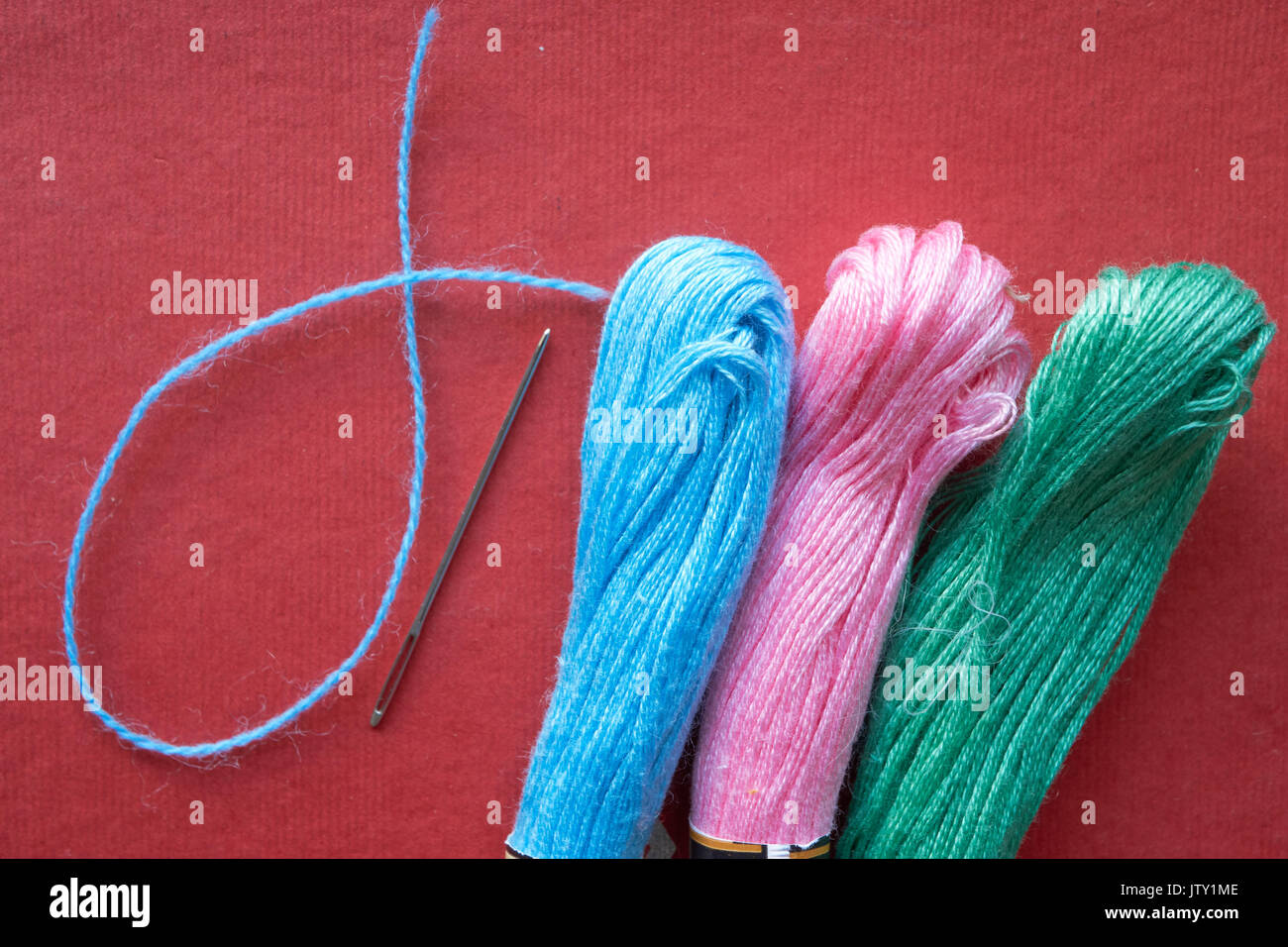 Yarn strand hi-res stock photography and images - Alamy